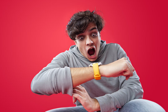 Prusten Bilder – Durchsuchen 24,372 Archivfotos, Vektorgrafiken und ...