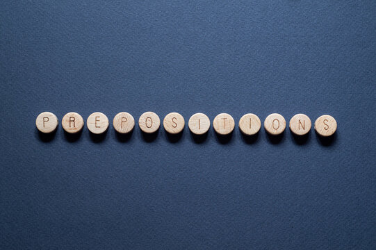 Prepositions Bilder – Durchsuchen 2,243 Archivfotos, Vektorgrafiken und ... Prepositions Bilder – Durchsuchen 2,243 Archivfotos, Vektorgrafiken und ...