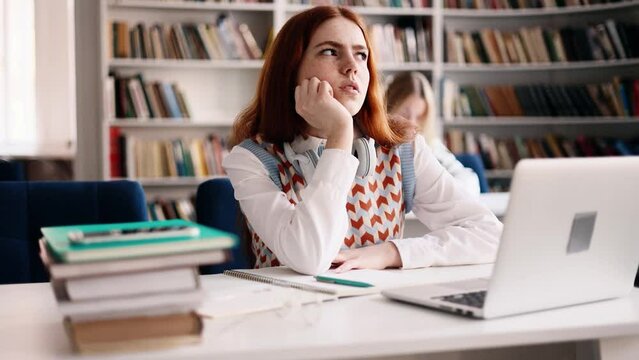 Unmotivated Student Images – Browse 933 Stock Photos, Vectors, and ...