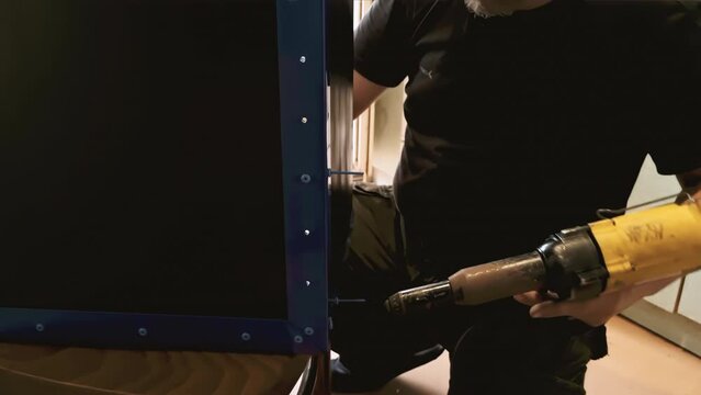 "Rivet Gun" Images – Parcourir 313 le catalogue de photos, vecteurs et ...