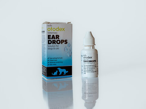 "Ear Drops"-Bilder: Stock-Fotos & -Videos. | Adobe Stock