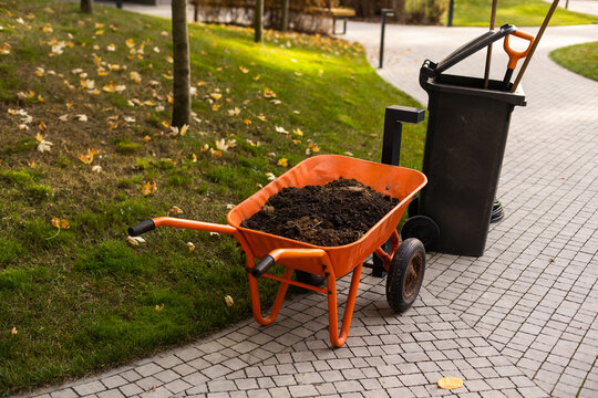รูปภาพHand-Barrow – เลือกดูภาพถ่ายสต็อก เวกเตอร์ และวิดีโอ501 | Adobe Stock