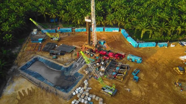 "Drilling Rig" Images – Browse 100,065 Stock Photos, Vectors, and Video ...