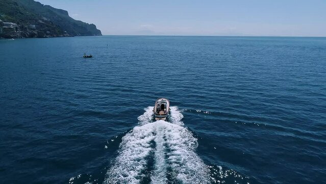 Smooth Sailing Images – Browse 5,159 Stock Photos, Vectors, and Video ...
