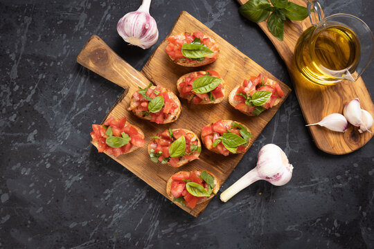 รูปภาพFettunta – เลือกดูภาพถ่ายสต็อก เวกเตอร์ และวิดีโอ111,737 | Adobe ...