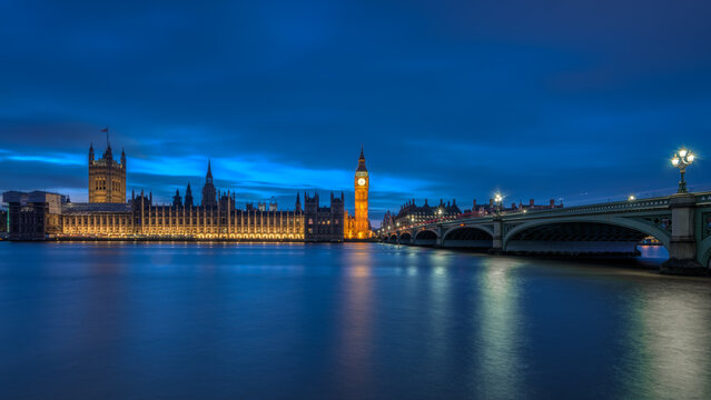 Obrázky London – procházejte fotografie, vektory a videa 627,677 ...