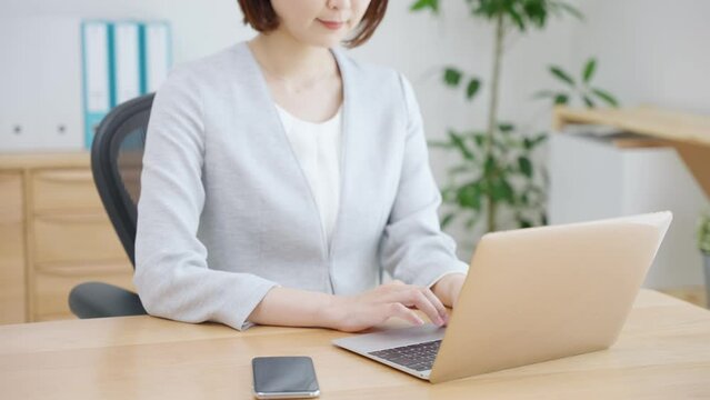 Mire Video Imagens – Procure 25,260 fotos, vetores e vídeos | Adobe Stock