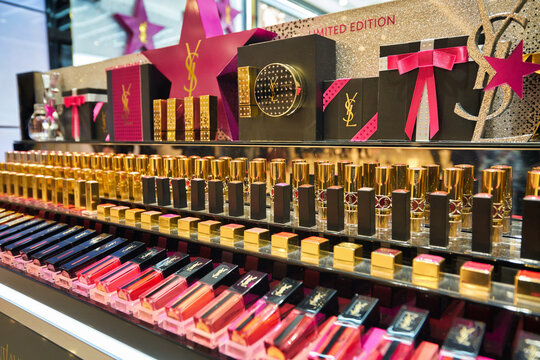 รูปภาพLaurent – เลือกดูภาพถ่ายสต็อก เวกเตอร์ และวิดีโอ3,274 | Adobe Stock