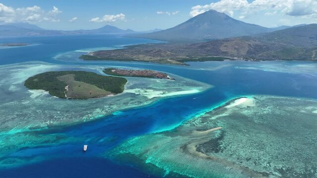 "Lesser Sunda Islands" Images – Browse 1,816 Stock Photos, Vectors, and ...