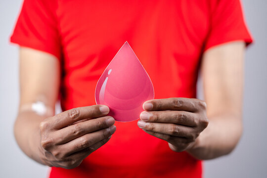 Bluter Bilder – Durchsuchen 6,166 Archivfotos, Vektorgrafiken und ...