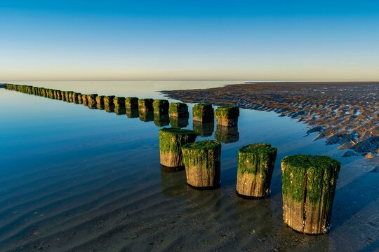 Imágenes de Jetty: descubre bancos de fotos, ilustraciones, vectores y ...