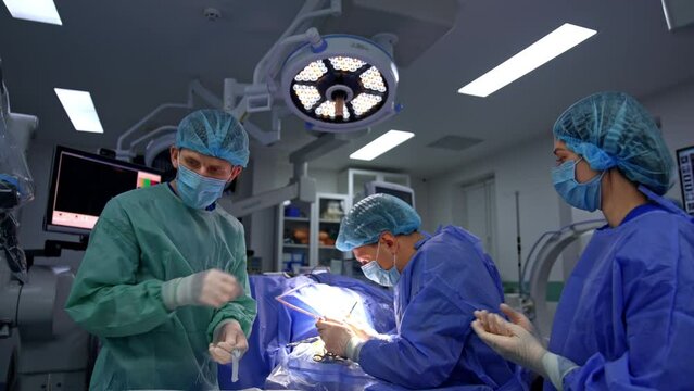 Neurosurgeon Images – Browse 16,517 Stock Photos, Vectors, and Video ...