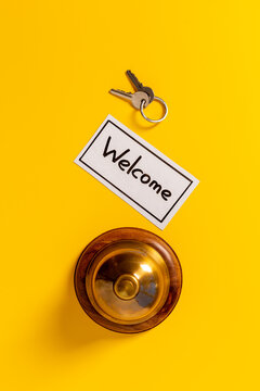 Checkin Bilder – Durchsuchen 38,636 Archivfotos, Vektorgrafiken und ...