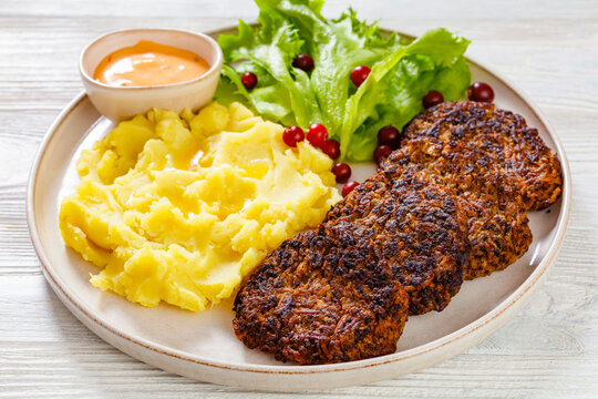 Finne Bilder – Durchsuchen 11,891 Archivfotos, Vektorgrafiken und ...