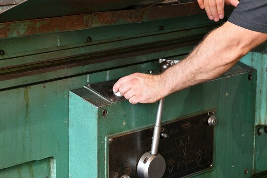 "Machine Operator" Bilder – Durchsuchen 760 Archivfotos, Vektorgrafiken ...