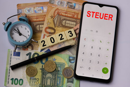 "Taxes Money"-Bilder: Stock-Fotos & -Videos. | Adobe Stock