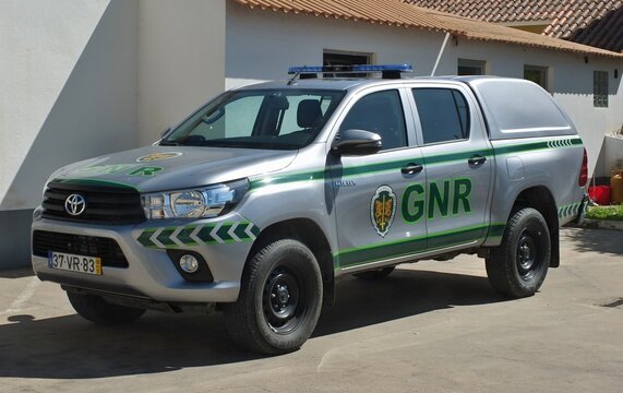 Afbeeldingen over Gnr – Blader in stockfoto's, vectoren en video's over ...