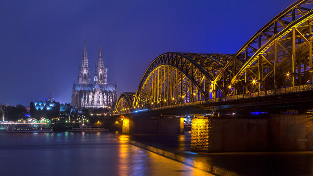 รูปภาพKoln – เลือกดูภาพถ่ายสต็อก เวกเตอร์ และวิดีโอ101,275 | Adobe Stock