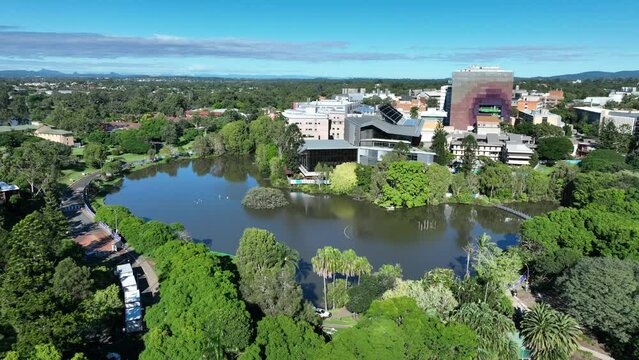 Uq 影像 – 瀏覽 2,967 個素材庫相片、向量圖和影片 | Adobe Stock