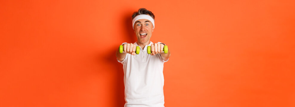 Sportstudio Bilder – Durchsuchen 796,324 Archivfotos, Vektorgrafiken ...