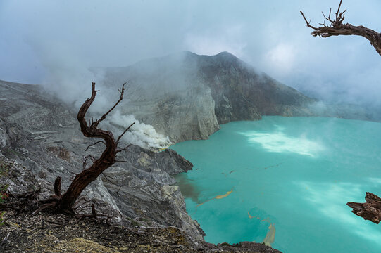Ijen Images – Browse 7,152 Stock Photos, Vectors, and Video | Adobe Stock