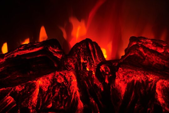 Interior Bonfire Bilder – Durchsuchen 9,962 Archivfotos, Vektorgrafiken ...