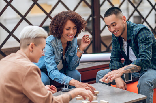 "After Work" Bilder – Durchsuchen 16,624 Archivfotos, Vektorgrafiken ...