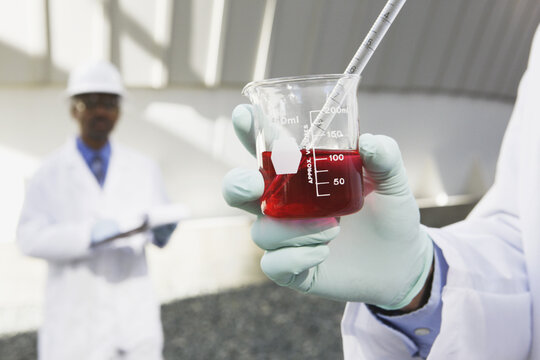 Imágenes de Quimica: descubre bancos de fotos, ilustraciones, vectores ...