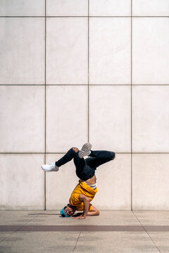 Imágenes de Break-Dancing: descubre bancos de fotos, ilustraciones ...