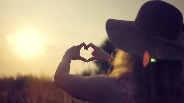 "Love Sign" Images – Browse 6,443 Stock Photos, Vectors, and Video ...