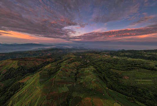 Droneview Bilder – Durchsuchen 3,742 Archivfotos, Vektorgrafiken und ...