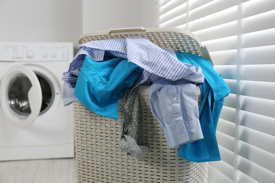 Dishevel Bilder – Durchsuchen 127,161 Archivfotos, Vektorgrafiken und ...