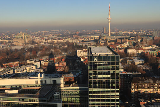 รูปภาพHeiligengeistfeld – เลือกดูภาพถ่ายสต็อก เวกเตอร์ และวิดีโอ165 ...