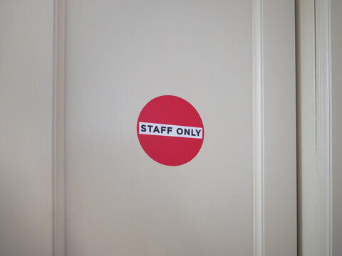 "Staff Only" Images – Parcourir 504 le catalogue de photos, vecteurs et ...