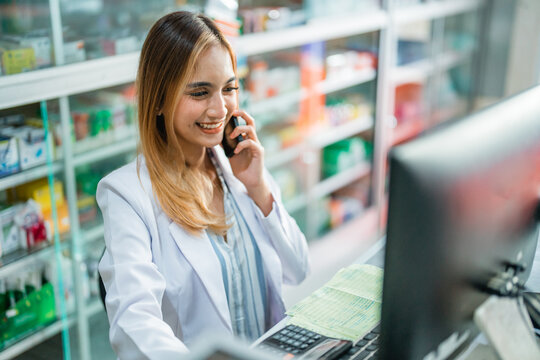Pharmaceutist bilder – Bläddra bland 2,886 stockfoton, vektorer och ...