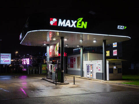 「Maxen」の写真素材 | 4件の無料イラスト画像 | Adobe Stock