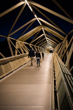 Footbridge Images – Browse 174,766 Stock Photos, Vectors, and Video ...