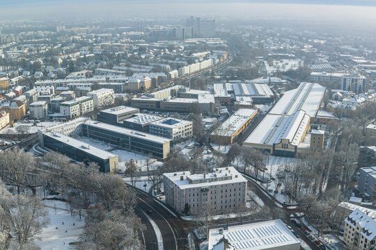 Betriebshof bilder – Bläddra bland 122 stockfoton, vektorer och videor | Adobe Stock