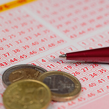 Zahlenlotto Billeder – Gennemse 258 stockfotos, vektorer og videoer ...