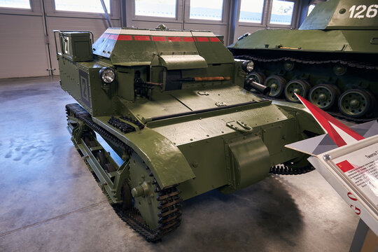 รูปภาพTankette – เลือกดูภาพถ่ายสต็อก เวกเตอร์ และวิดีโอ419 | Adobe Stock