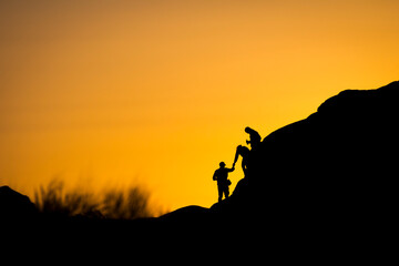 25+ Free pictures of helping others - PikWizard