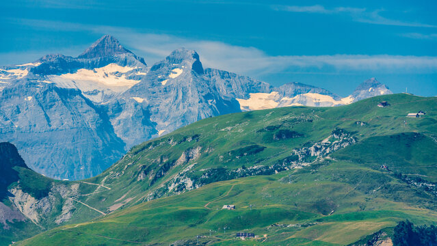 รูปภาพ"Grosser – เลือกดูภาพถ่ายสต็อก เวกเตอร์ และวิดีโอ6,740 | Adobe Stock