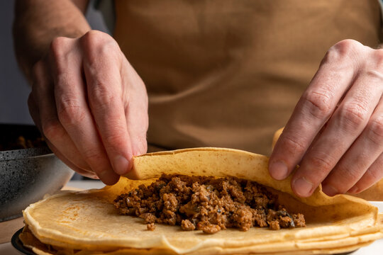 Chif bilder – Bläddra bland 194 stockfoton, vektorer och videor | Adobe ...