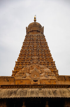 รูปภาพ"Thanjavur Big Temple" – เลือกดูภาพถ่ายสต็อก เวกเตอร์ และวิดีโอ35 ...