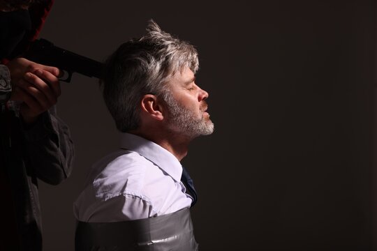 รูปภาพKidnapper – เลือกดูภาพถ่ายสต็อก เวกเตอร์ และวิดีโอ41,370 | Adobe ...