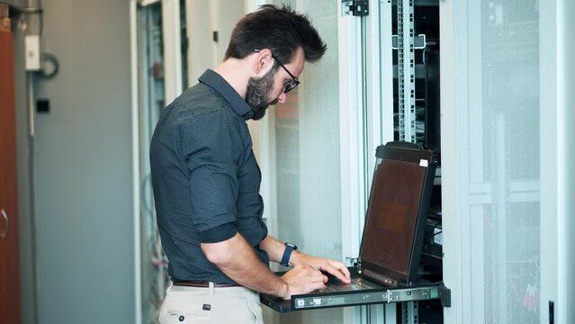 "System Administrator" Images – Browse 155,379 Stock Photos, Vectors ...