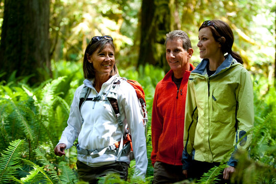 Sideline Bilder – Durchsuchen 4,010,023 Archivfotos, Vektorgrafiken und ...