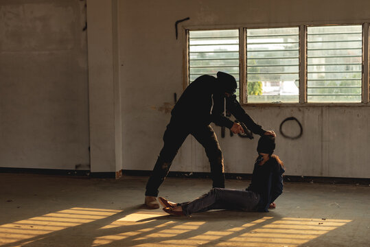 Kidnapp Bilder – Durchsuchen 41,613 Archivfotos, Vektorgrafiken und ...