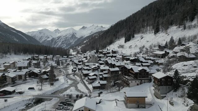 Imágenes de Blatten: descubre bancos de fotos, ilustraciones, vectores ...