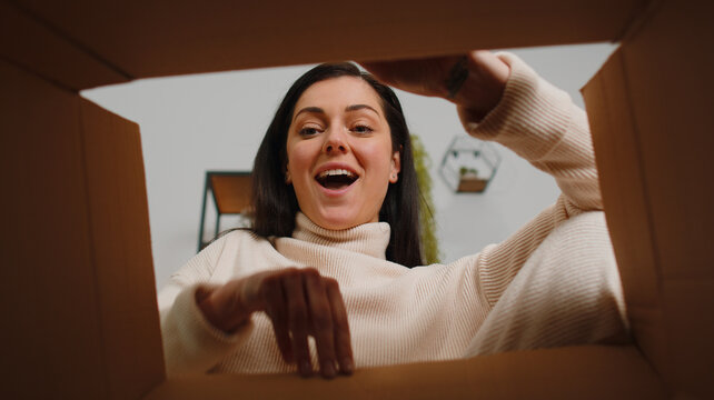 Unboxing Images – Browse 32,164 Stock Photos, Vectors, and Video ...